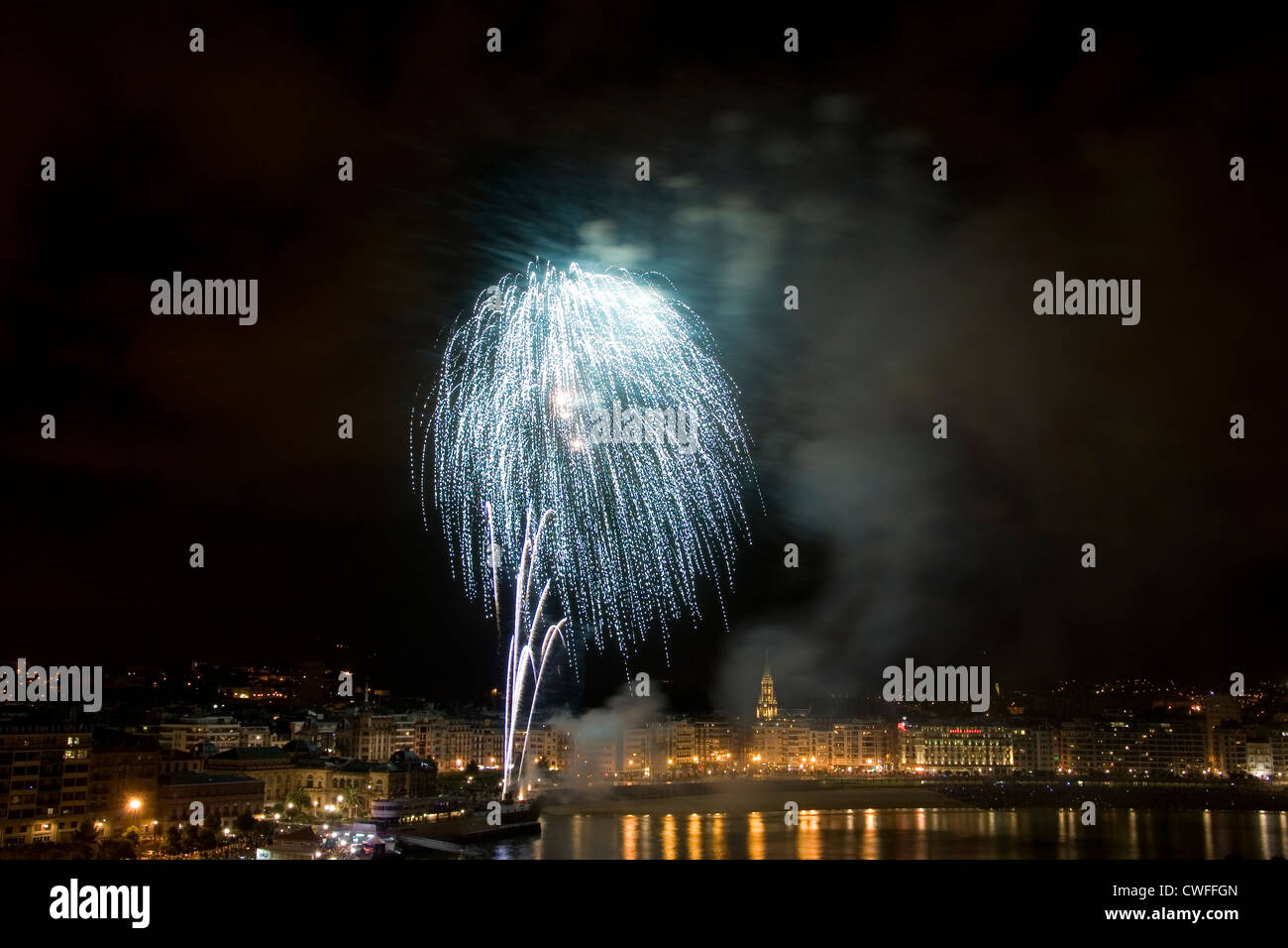fireworks in San Sebastian / Donostia Stock Photo - Alamy