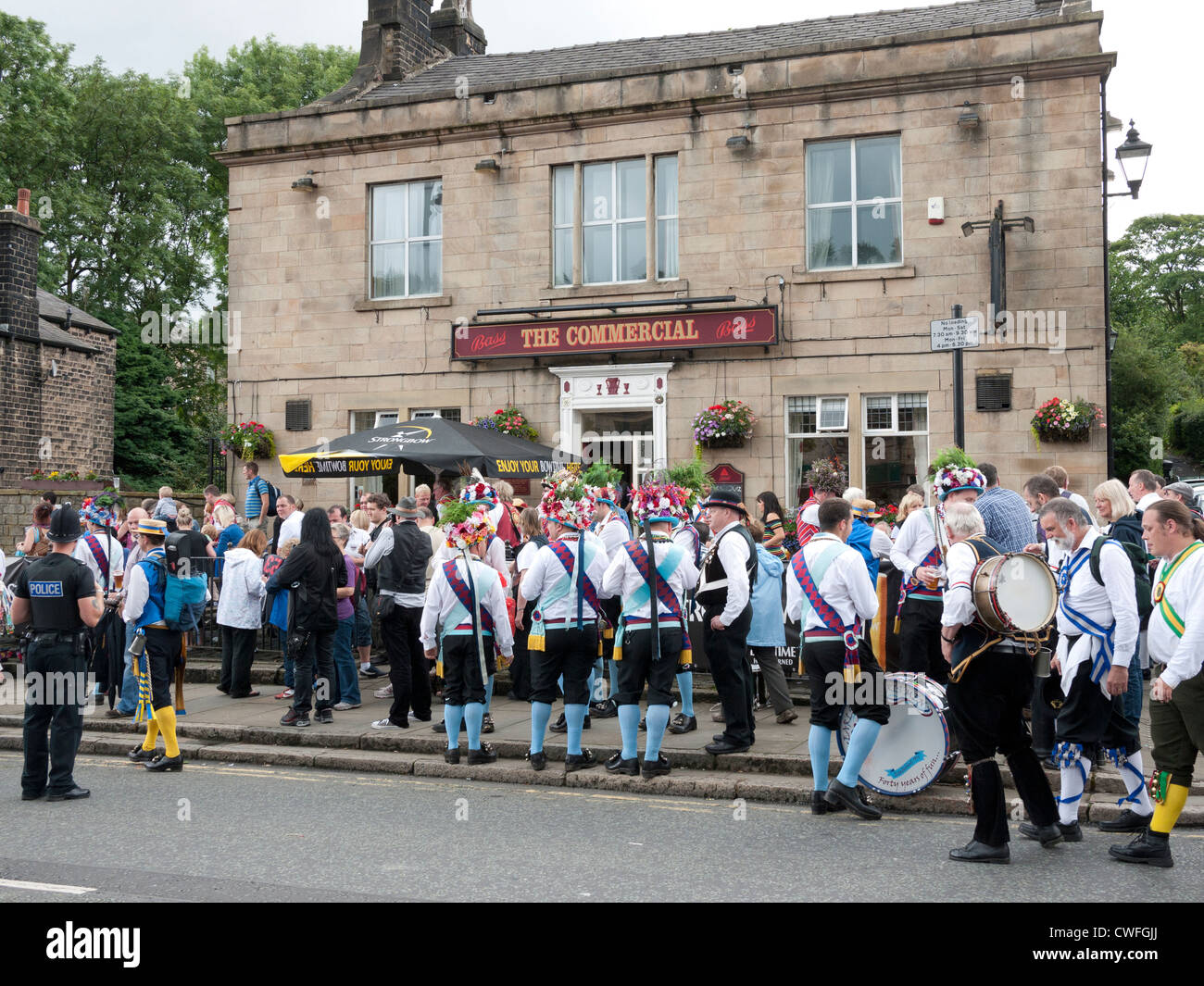 Morris dancers group men hi-res stock photography and images - Alamy