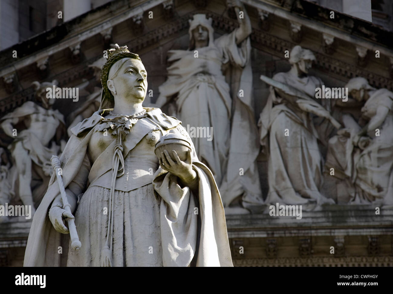 Belfast sculpture statue hi-res stock photography and images - Alamy