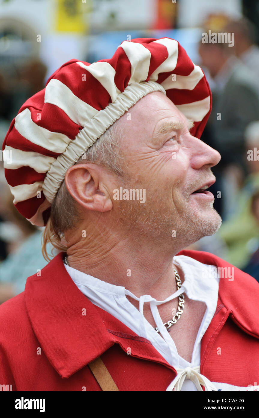 People, actors, in medieval costumes, at a mediaeval market (Zunftmarkt ...
