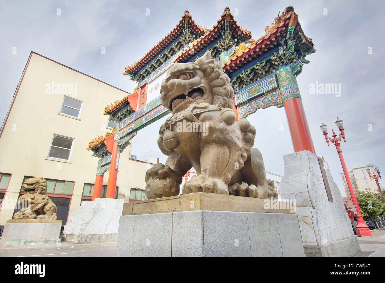 Foo dogs hi-res stock photography and images - Alamy