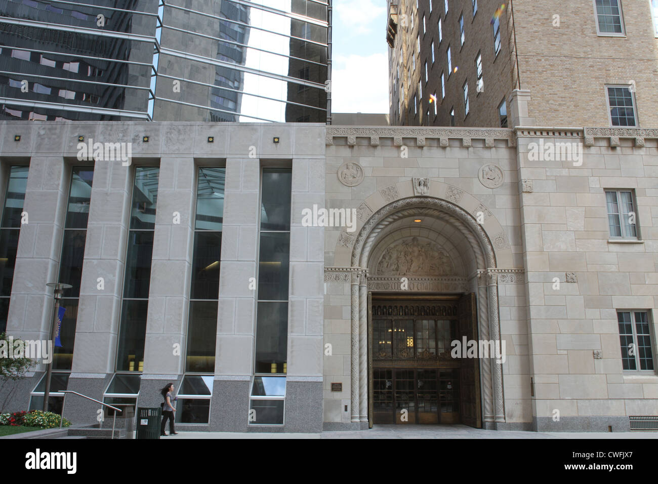 Old and new buildings connected at the Mayo Clinic in Rochester ...