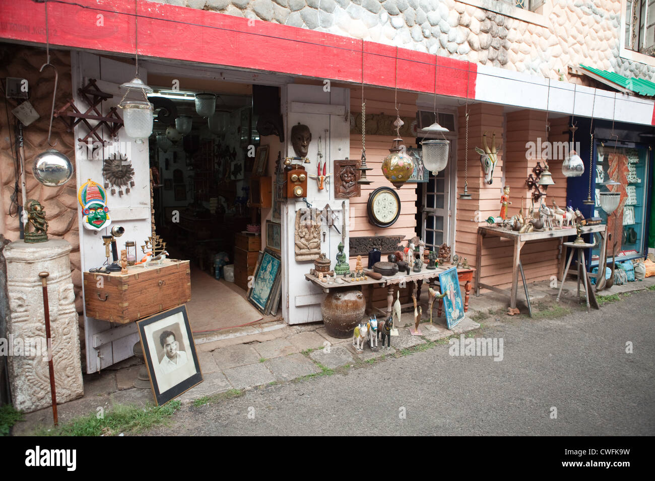 Shops in Jew Town, Fort Cochin Stock Photo - Alamy