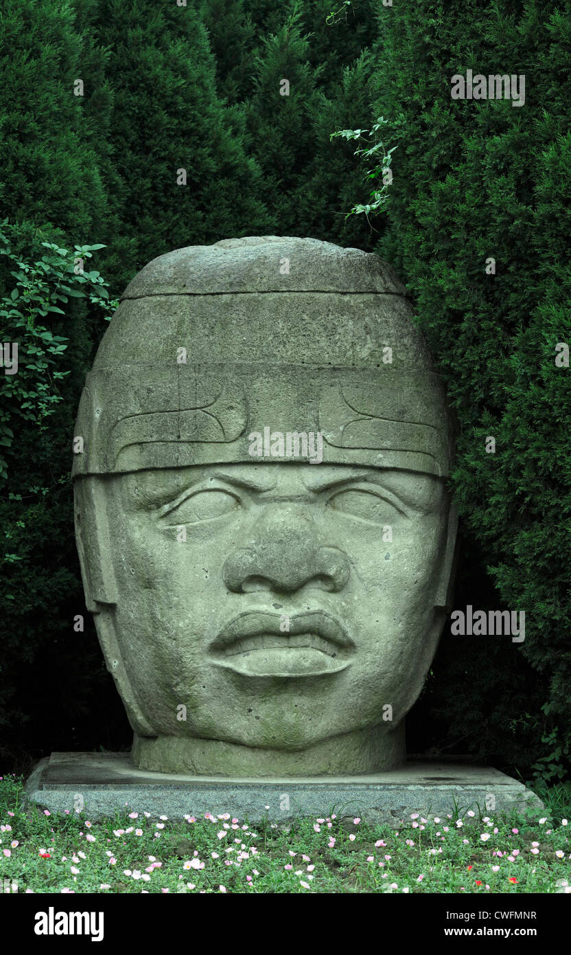 Olmec hi-res stock photography and images - Alamy