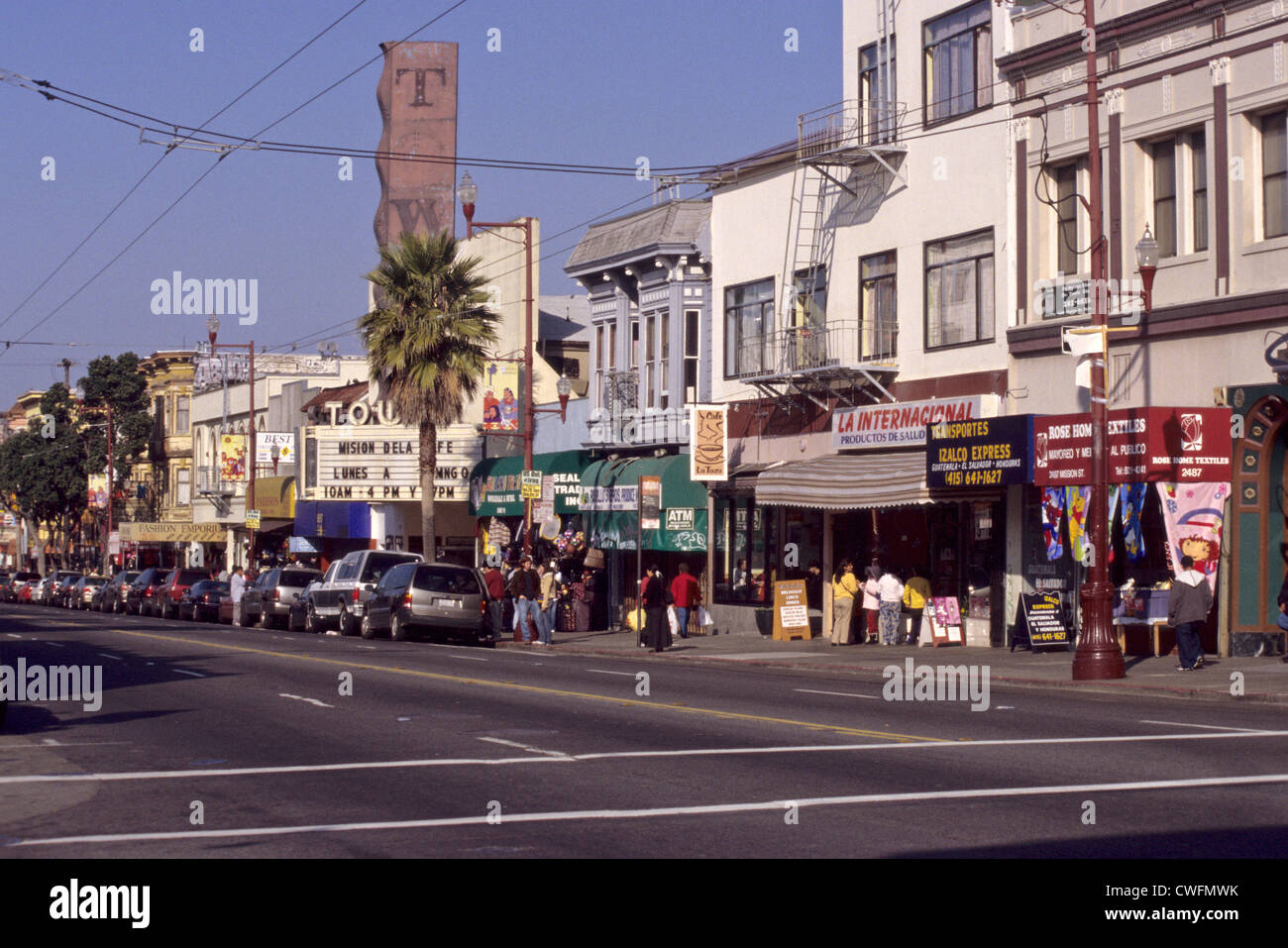 San Francisco, California - Mission Street Scene, Mission District ...