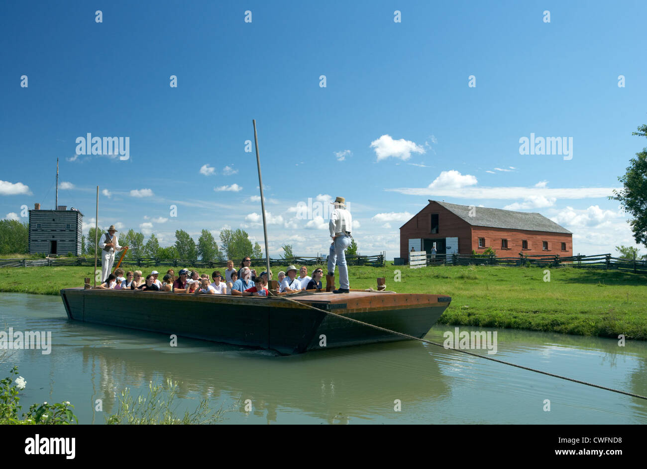 Canal barge 19th century hi-res stock photography and images - Alamy