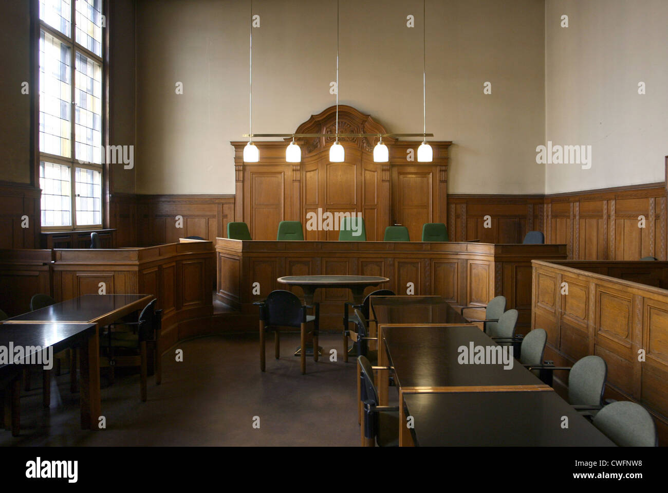 District courtroom hi-res stock photography and images - Alamy