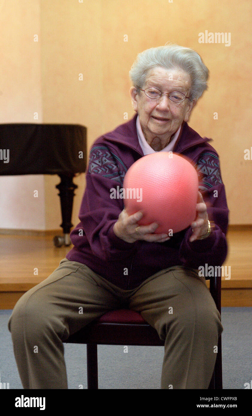 Christopher elder hi-res stock photography and images - Alamy