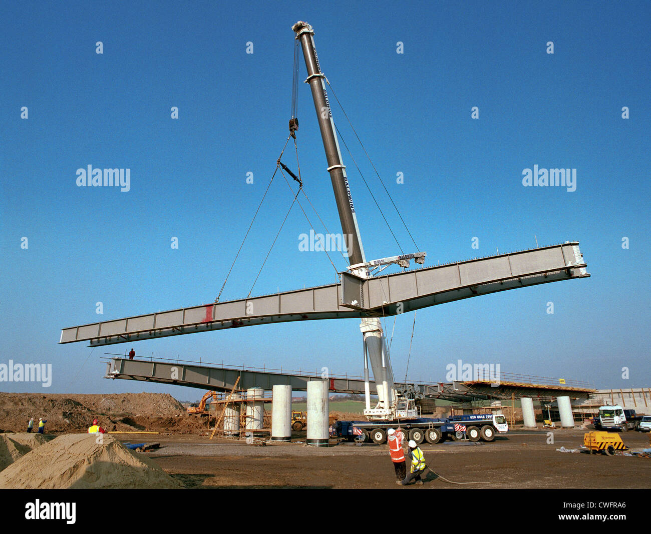 Huge Steel Beams Highways England Uses Huge Steel Beams To Create