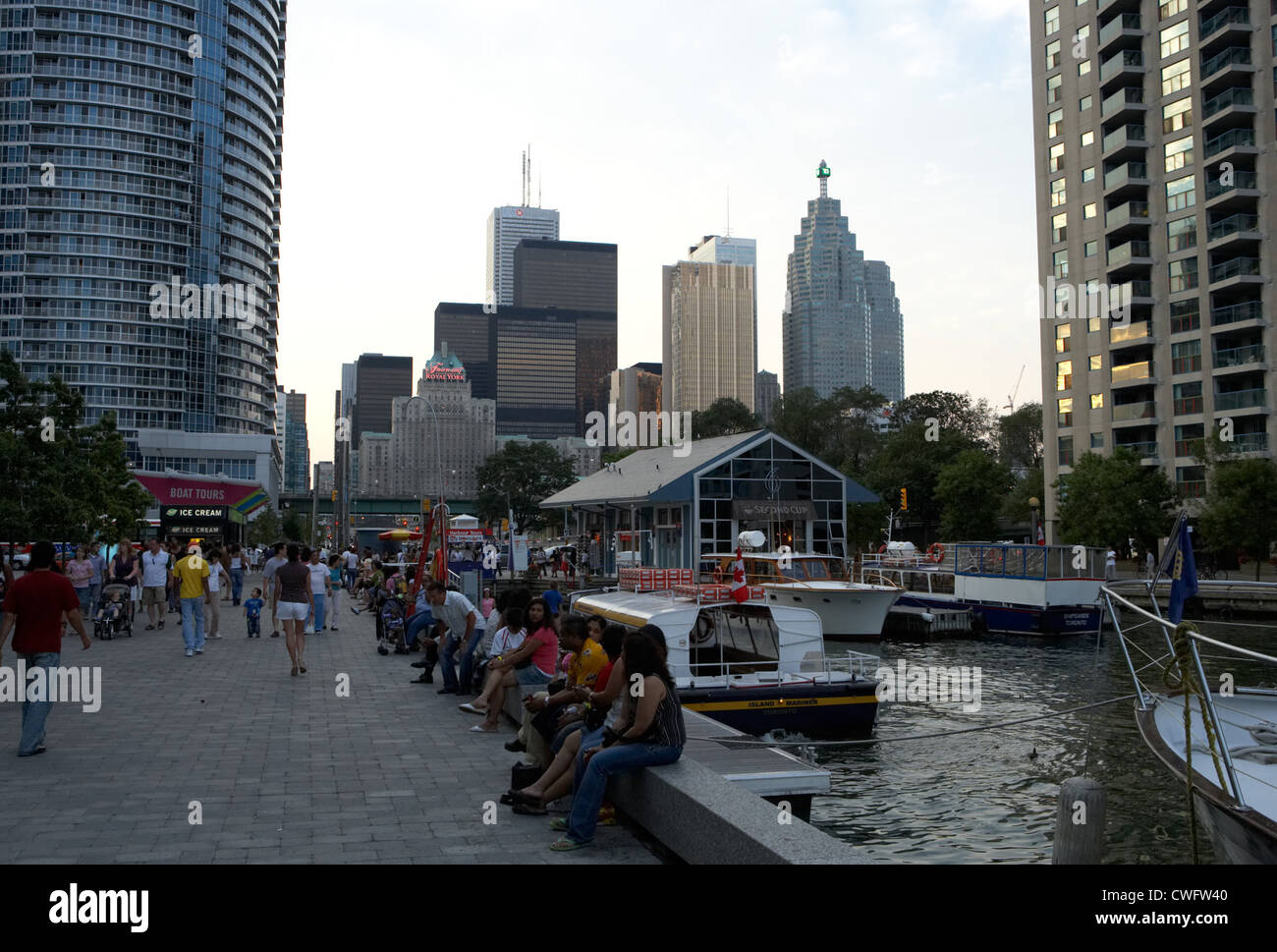Toronto - harbor and skyscrapers in Harbourfront Centre Stock Photo - Alamy