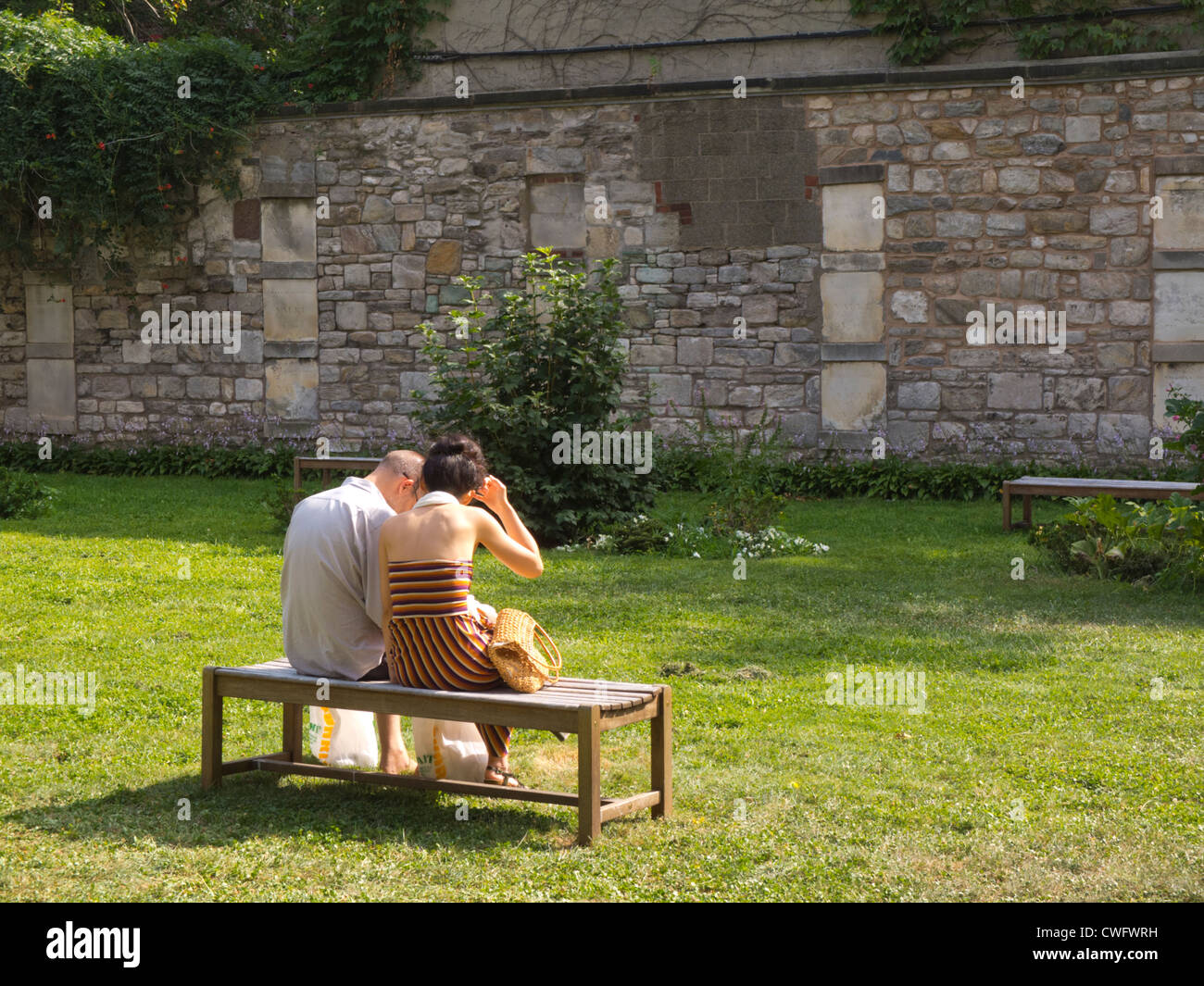 New york city marble cemetery hi-res stock photography and images - Alamy
