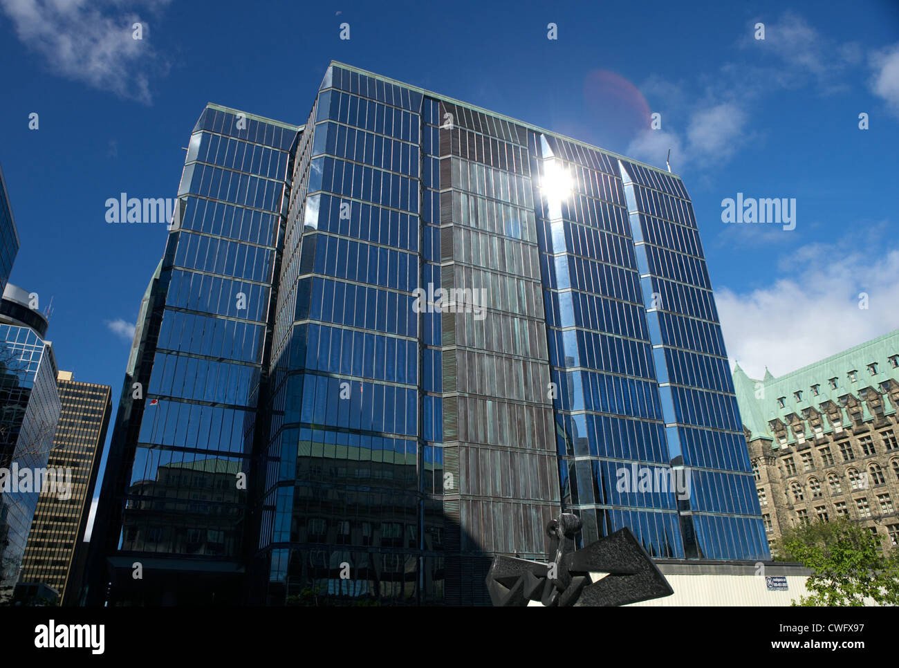 Economic policy building hi-res stock photography and images - Alamy