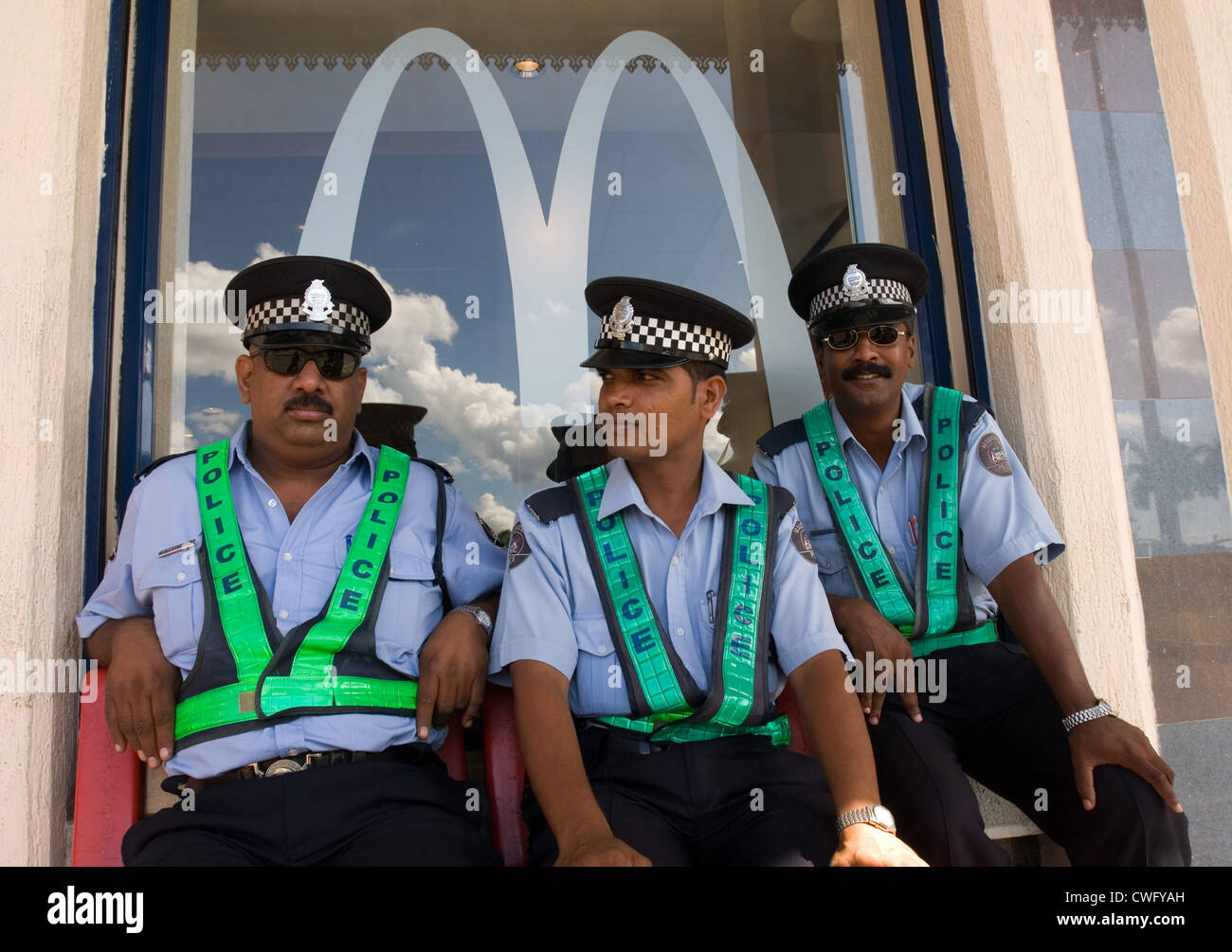 Mcdonald's mc donalds icon hi-res stock photography and images - Alamy