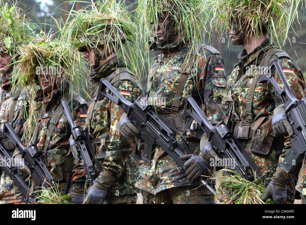 Army setup hi-res stock photography and images - Alamy