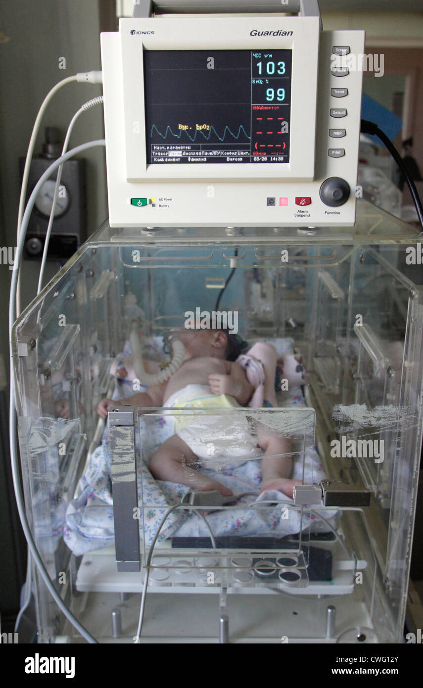 Neonatal icu ventilator hi-res stock photography and images - Alamy