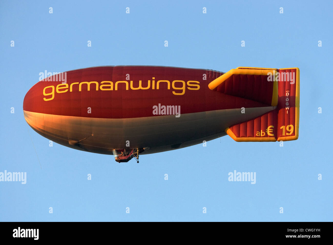 Transport transportation aviation airships hi-res stock photography and ...