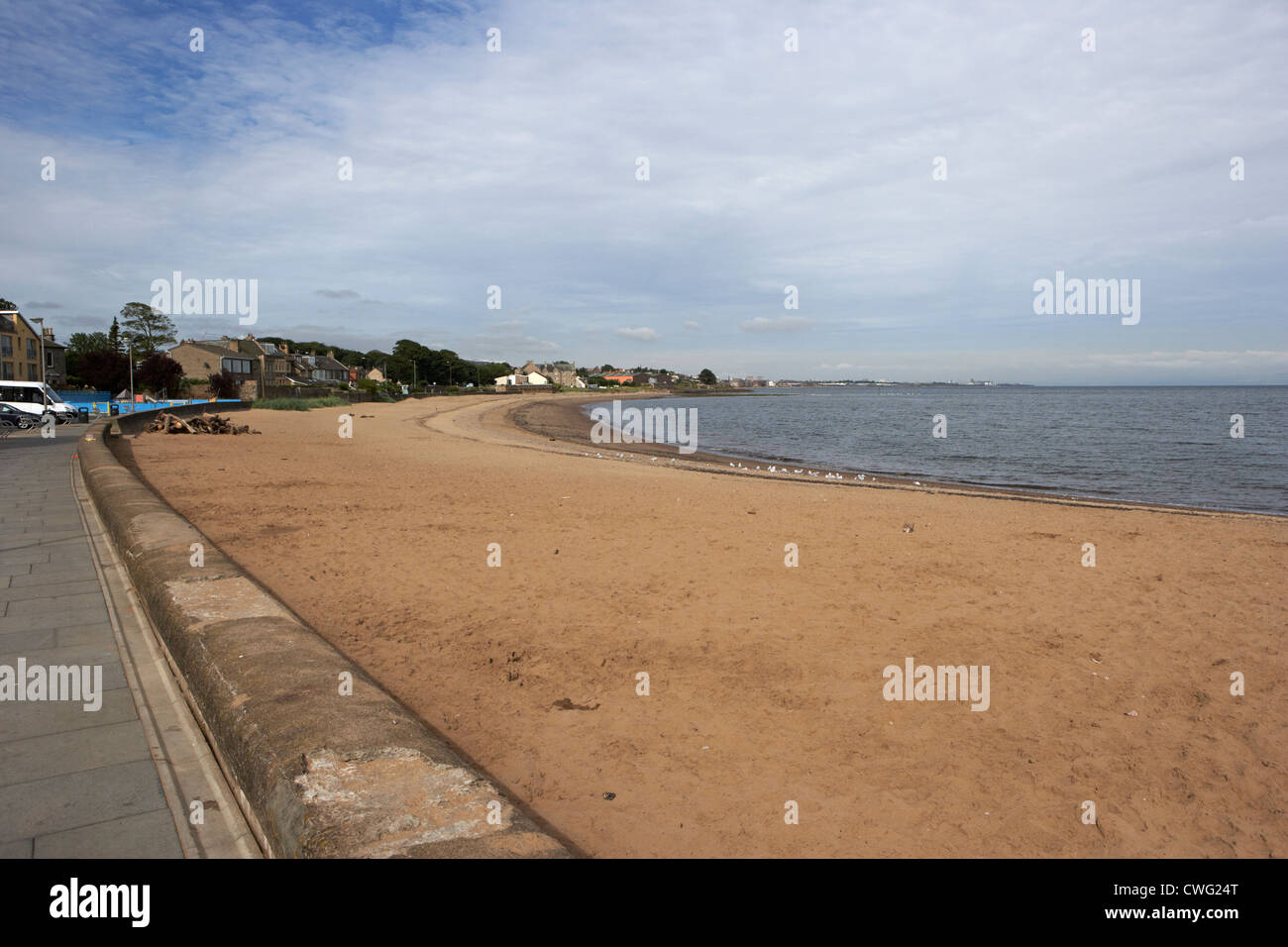 fisherrow sands musselburgh beach empty on firth of forth edinburgh ...