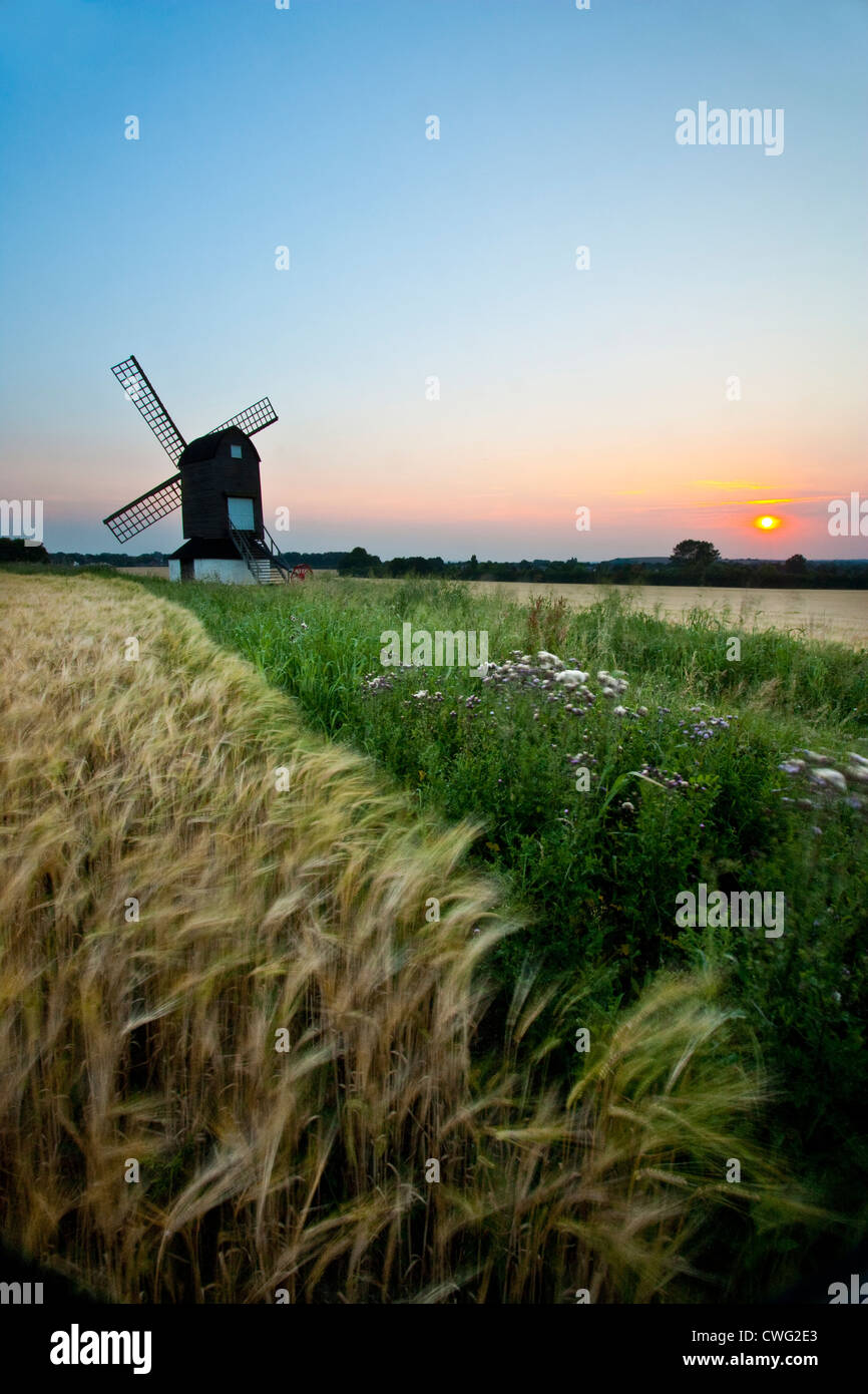 Pitstone windmill, buckinghamshire hi-res stock photography and images ...