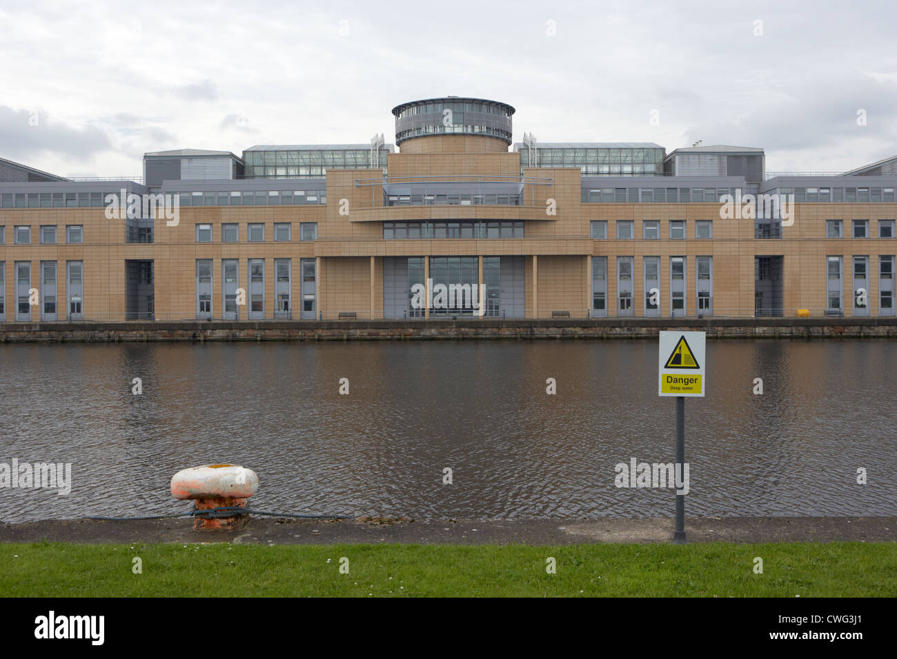 the scottish government executive building leith docks edinburgh ...