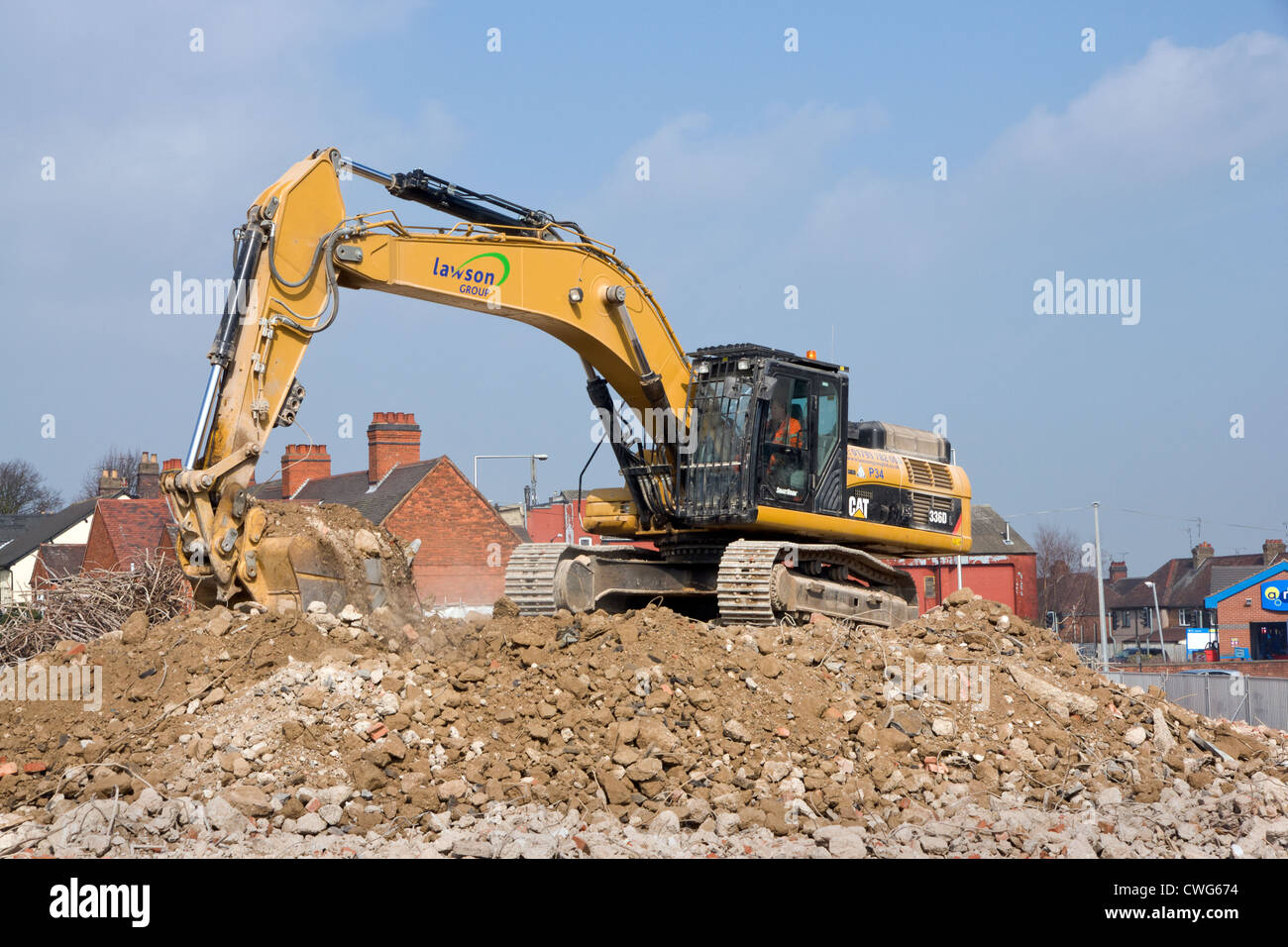 Large Tracked Excavator Digging Stock Photo - Alamy