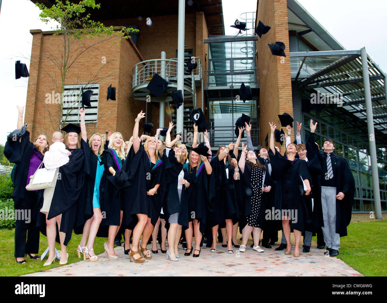 Edge Hill University Students on graduation posing for photographs on ...
