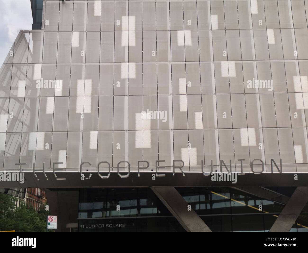 Cooper Union building exterior Stock Photo - Alamy