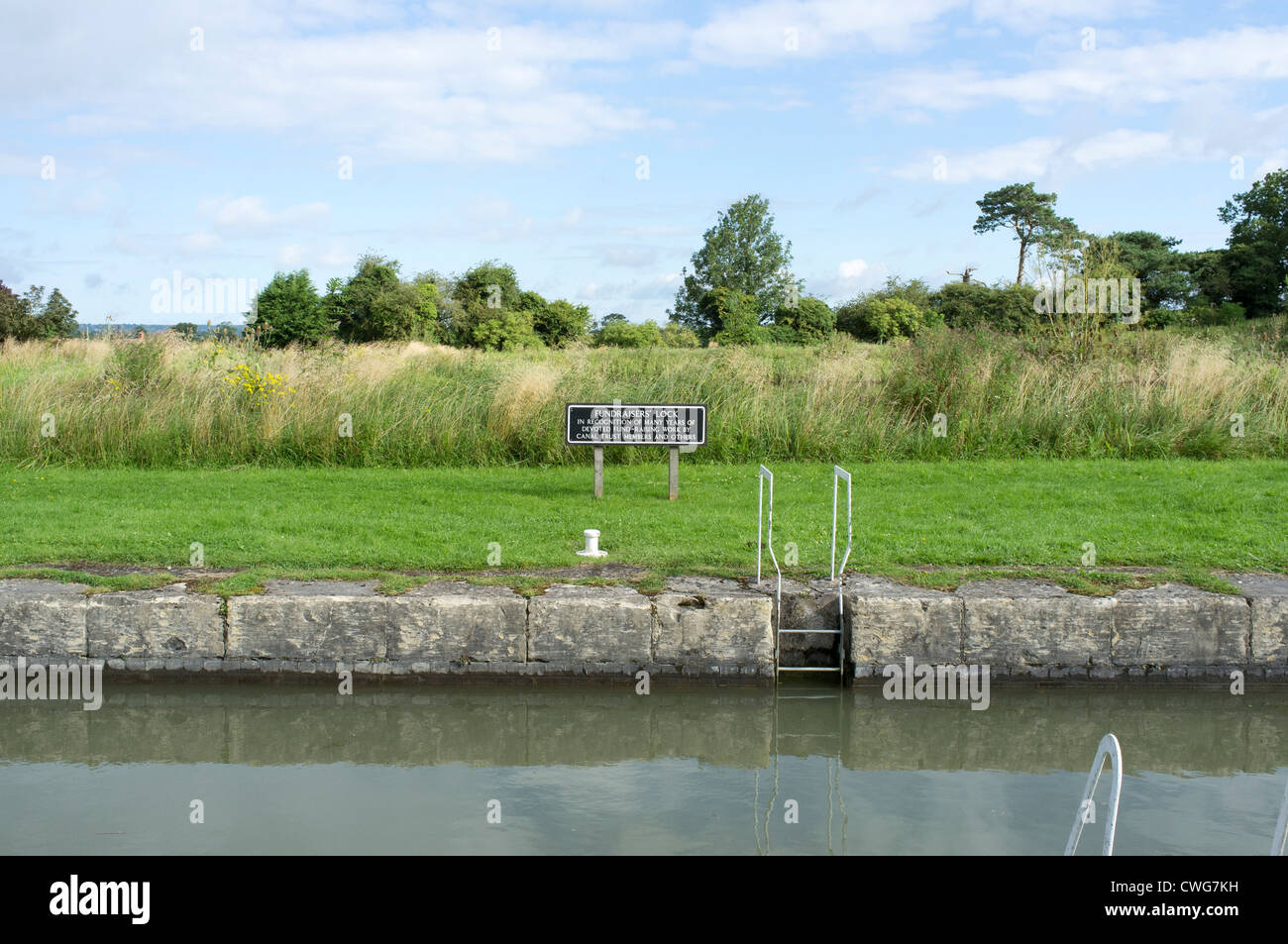 Calm water in a lock on the Kennet and Avon Canal Wiltshire UK Stock ...