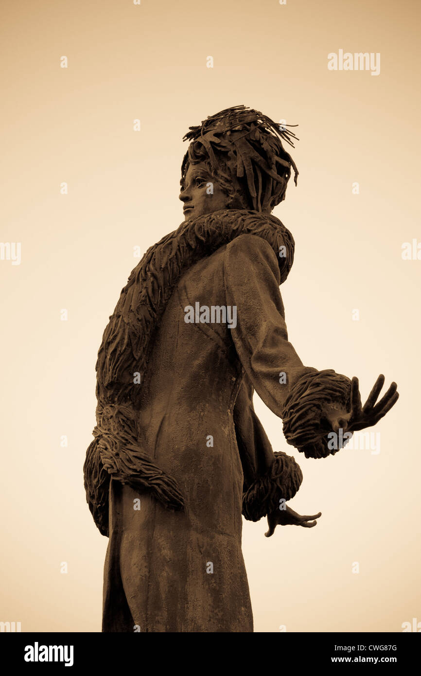 Kiss Manyi statue, Budapest, Hungary Stock Photo - Alamy