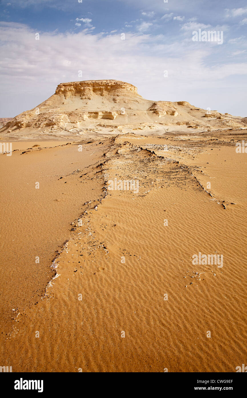 The limestone formation rocks in the Western White Desert, Egypt Stock ...