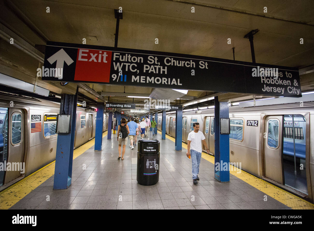 People exiting subway train at the WTC 9/11 Memorial Stock Photo - Alamy