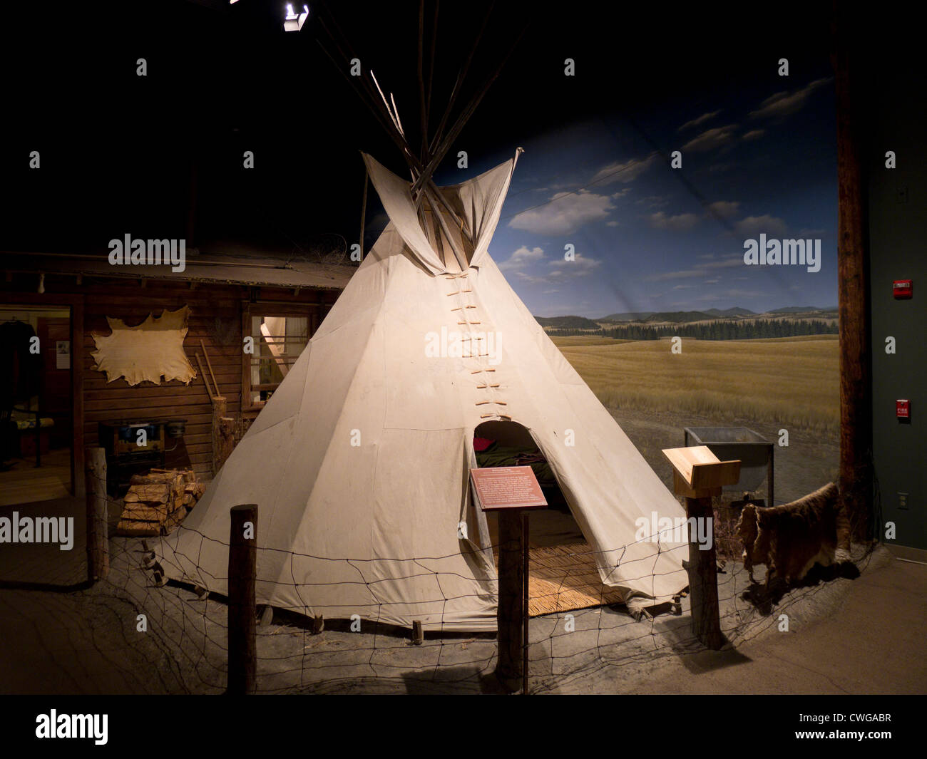Display of central Oregon Native Americans, (Indian) lifestyle at the ...