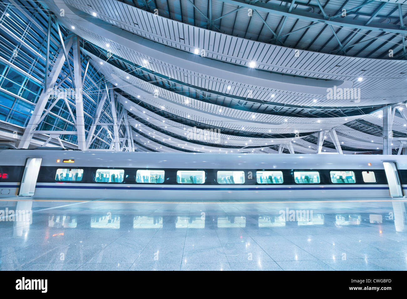 Train stop at railway station hi-res stock photography and images - Alamy