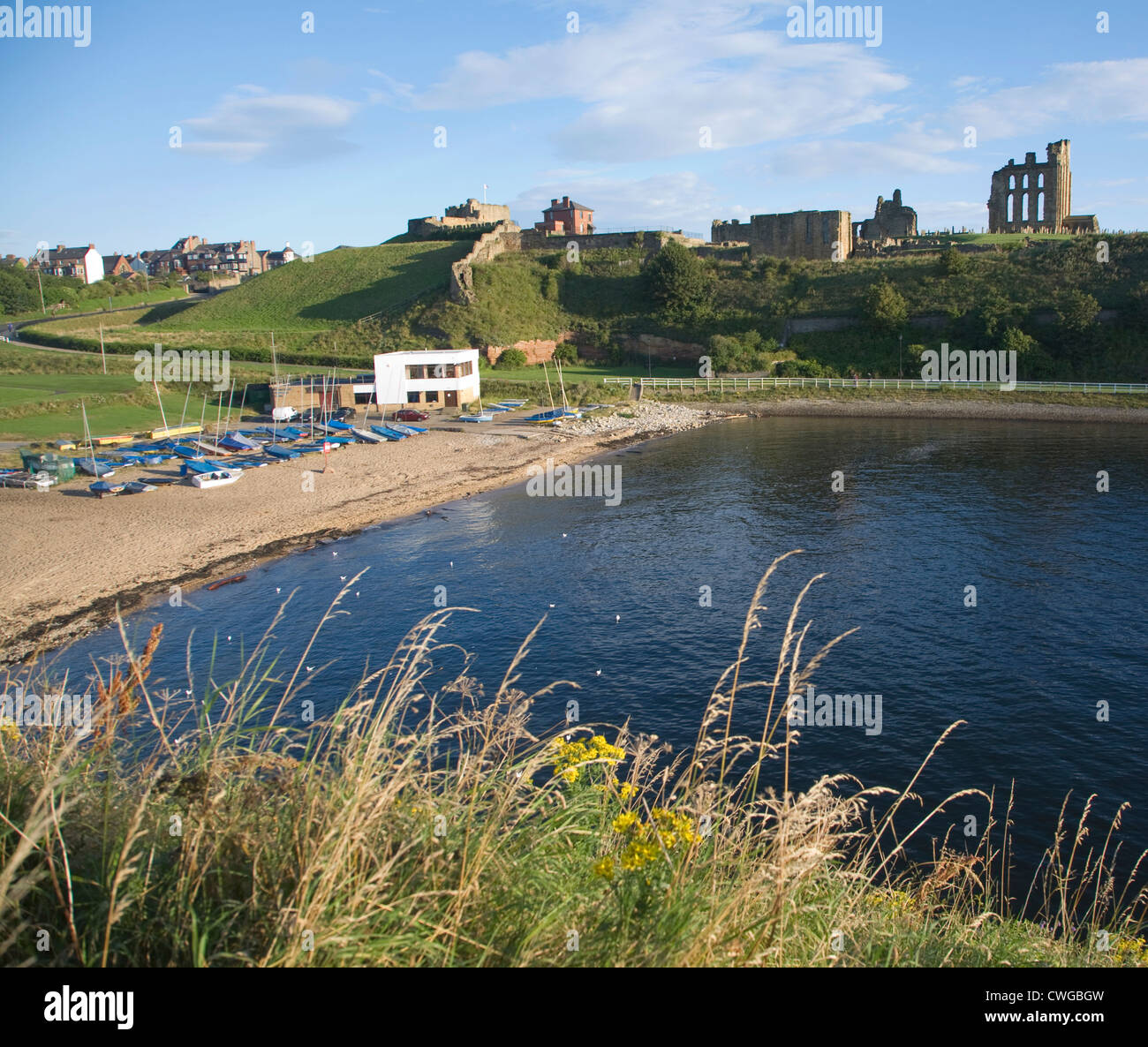 Sailing club, castle, Priory and sandy bay beach, Tynemouth ...