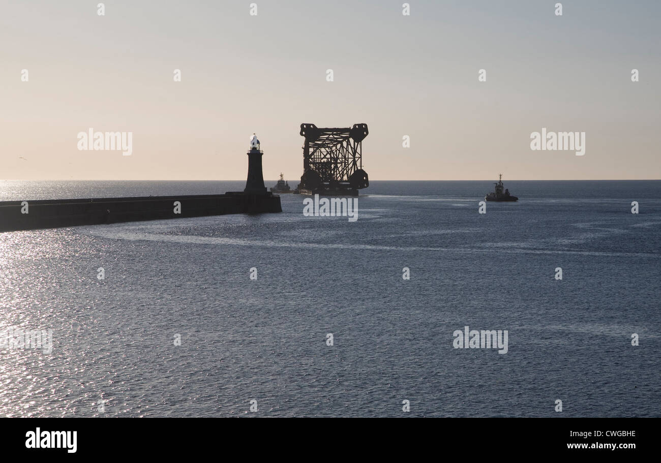Large Amec oil rig platform base transported from River Tyne into North ...