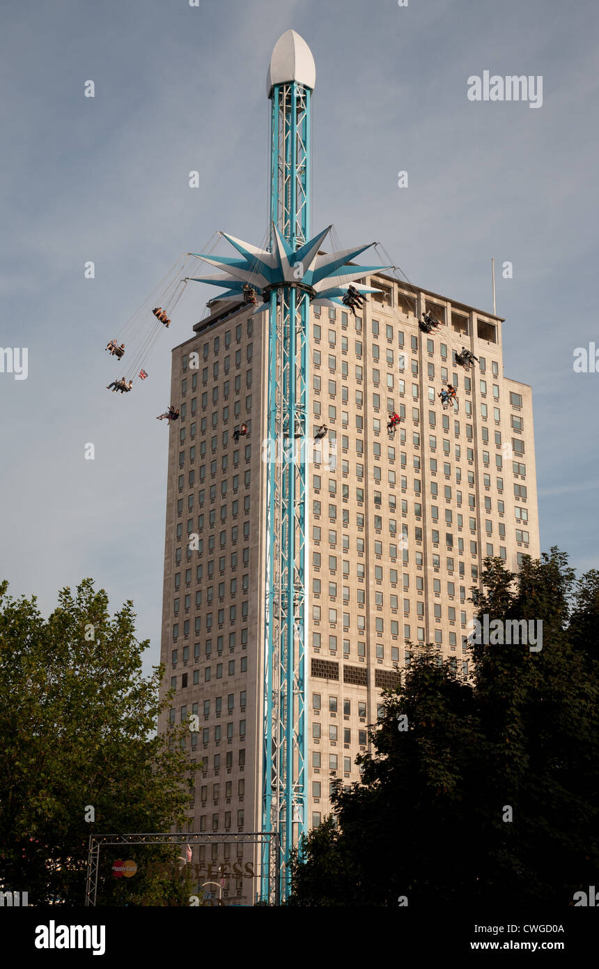 Shell hq hi-res stock photography and images - Alamy