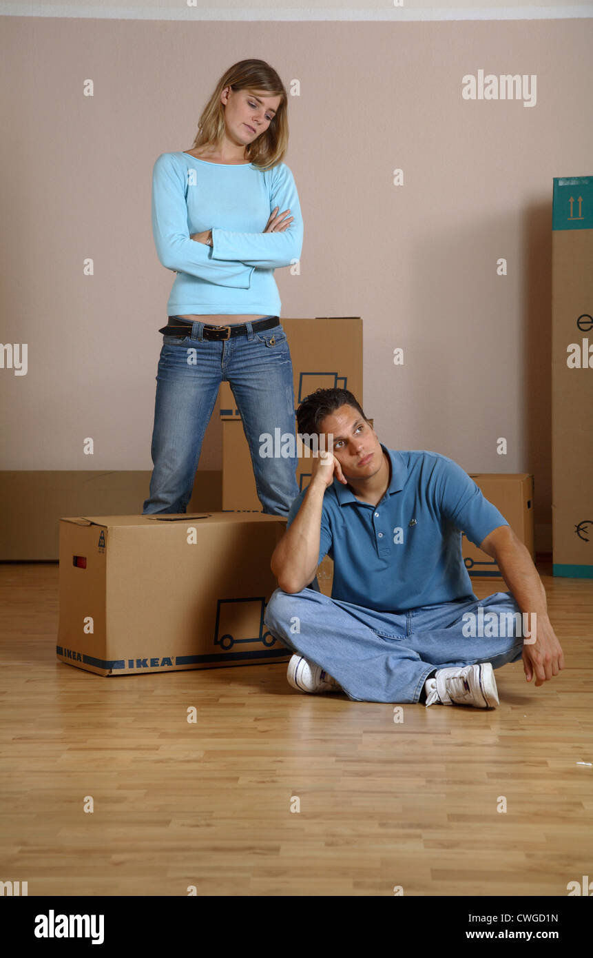 Couple arguing icon hi-res stock photography and images - Alamy