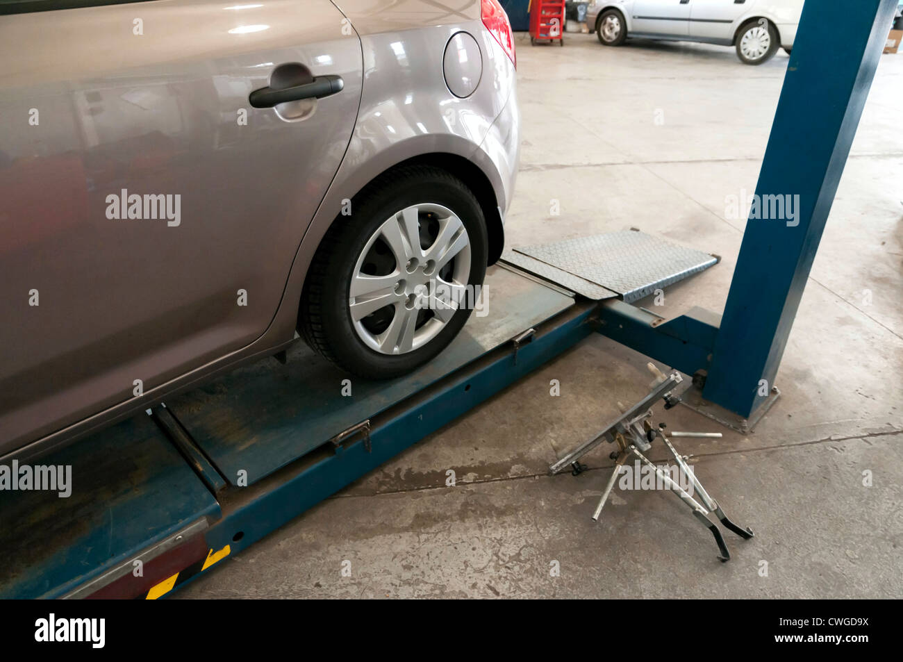 Car service inside Stock Photo - Alamy