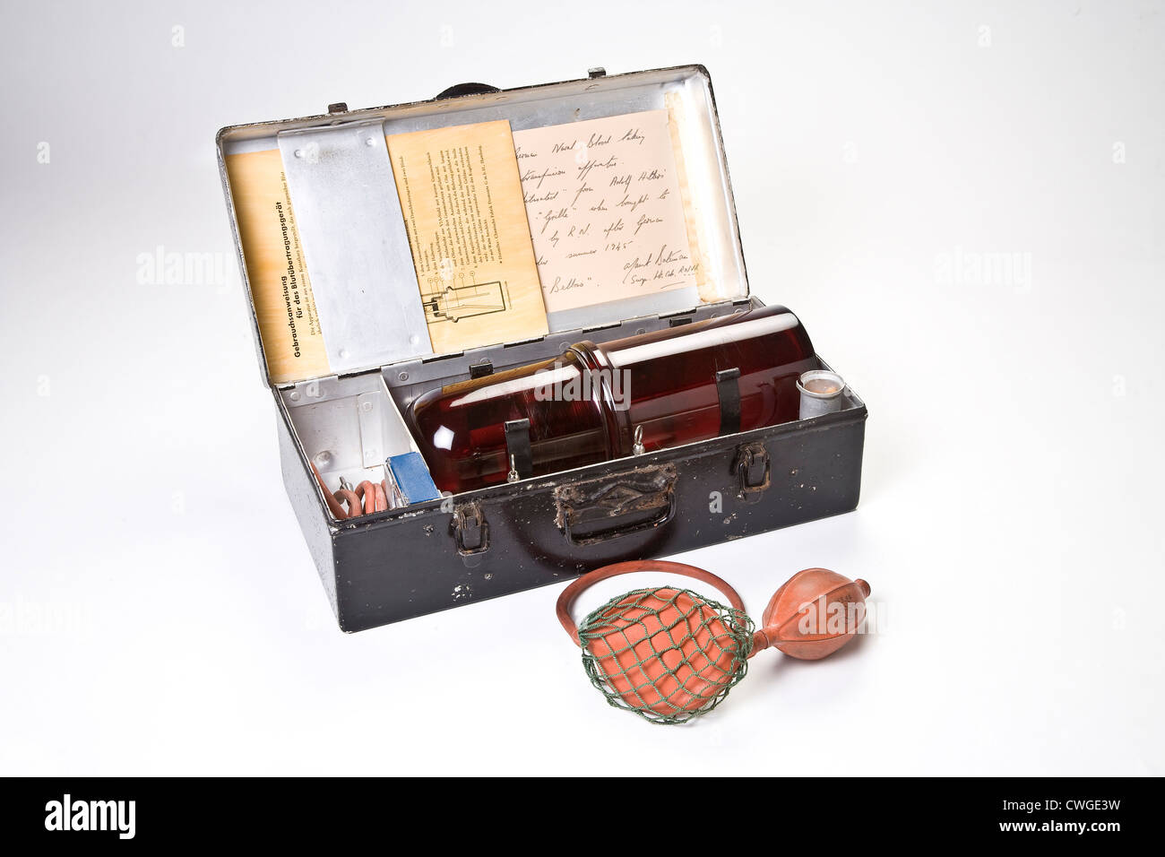 Blood transfusion world war hi-res stock photography and images - Alamy