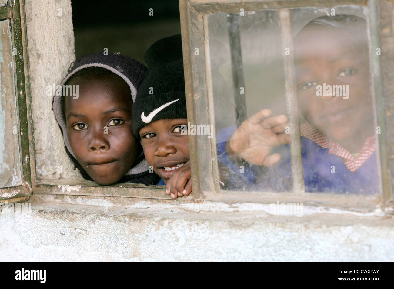 Look out window classroom hi-res stock photography and images - Alamy