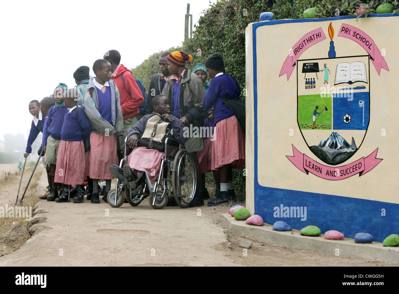 Handicapped.All and non-disabled children to go to school together ...