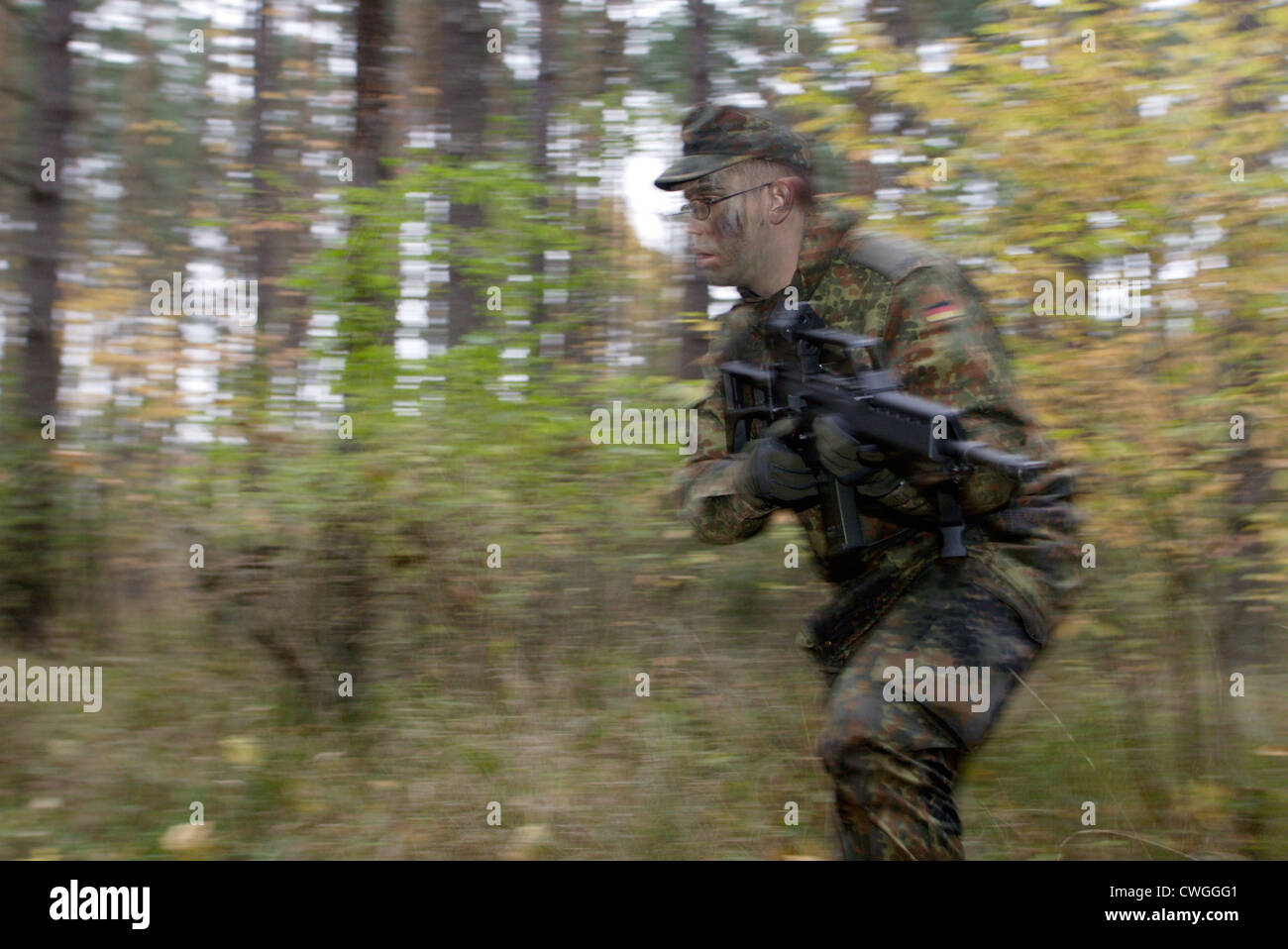 Basic training in the army Stock Photo - Alamy