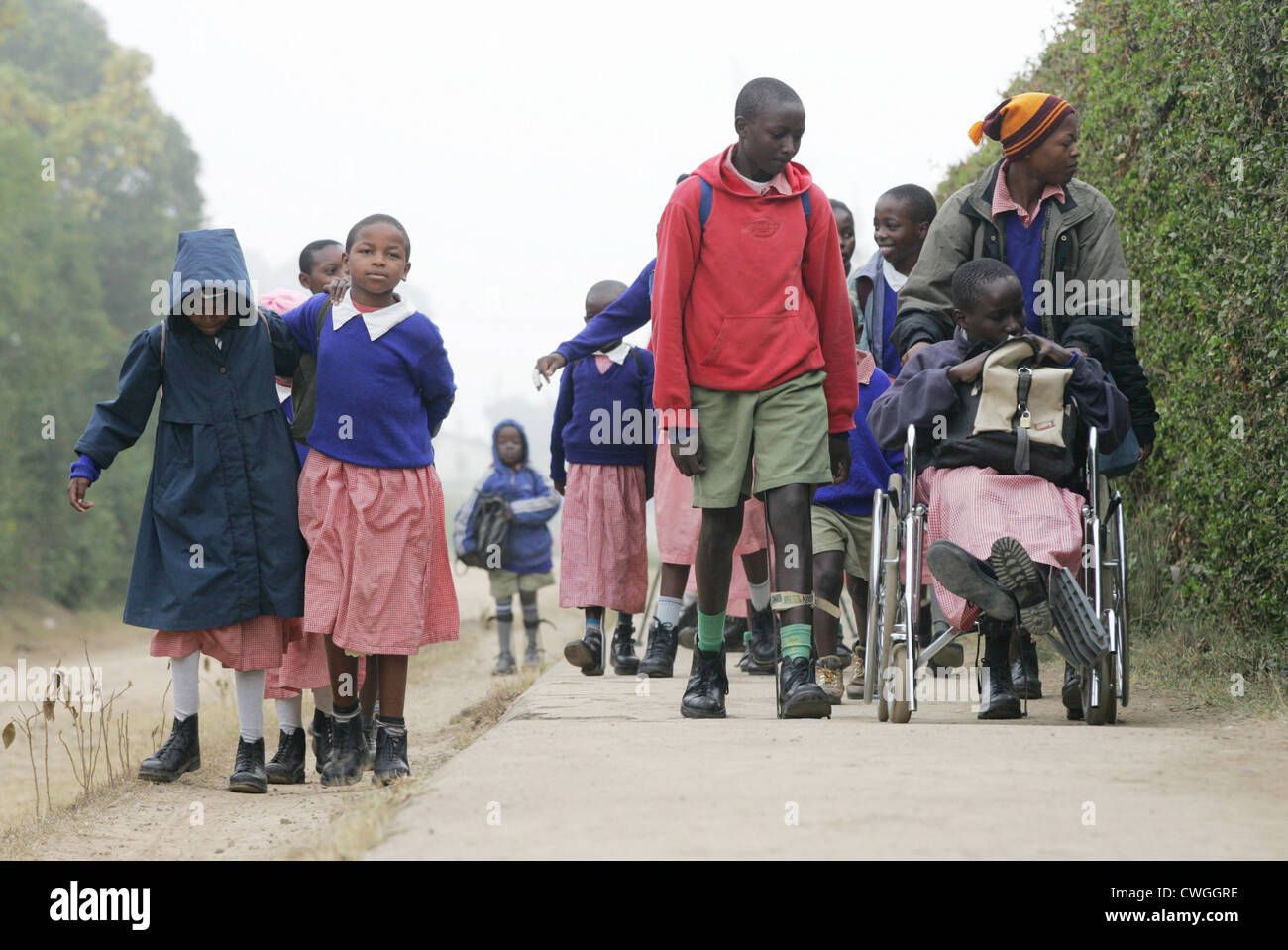 Handicapped.All and non-disabled children to go to school together ...