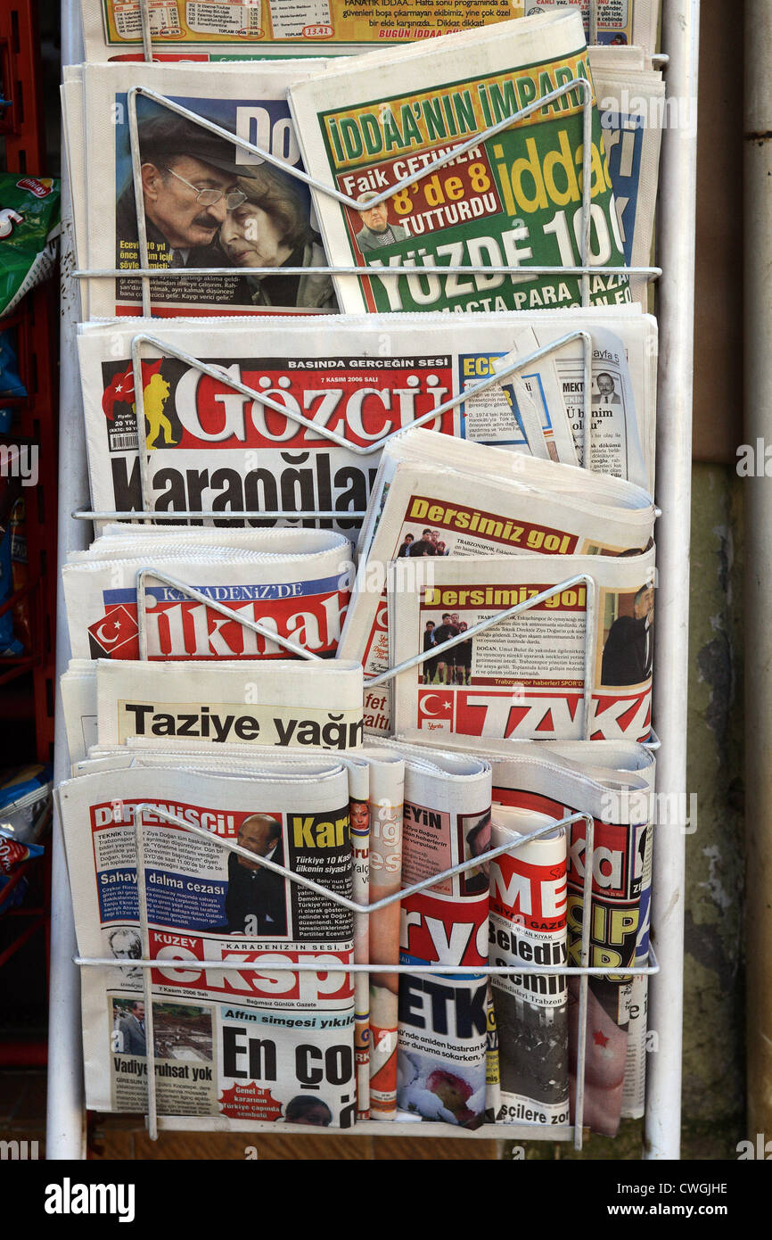 Trabzon, Turkish newspapers Stock Photo - Alamy