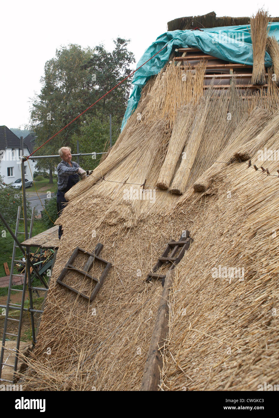 Thatched roof cover Stock Photo - Alamy