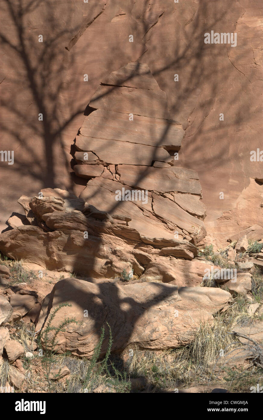 Shadow on the rocks hi-res stock photography and images - Alamy