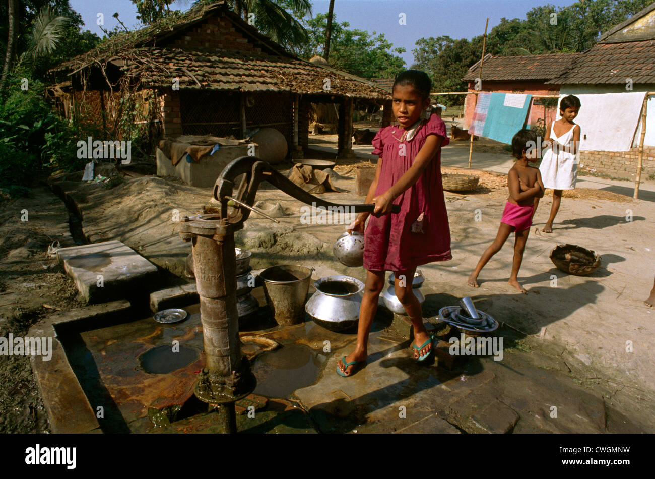Bengal India Water Pump In Village Stock Photo - Alamy