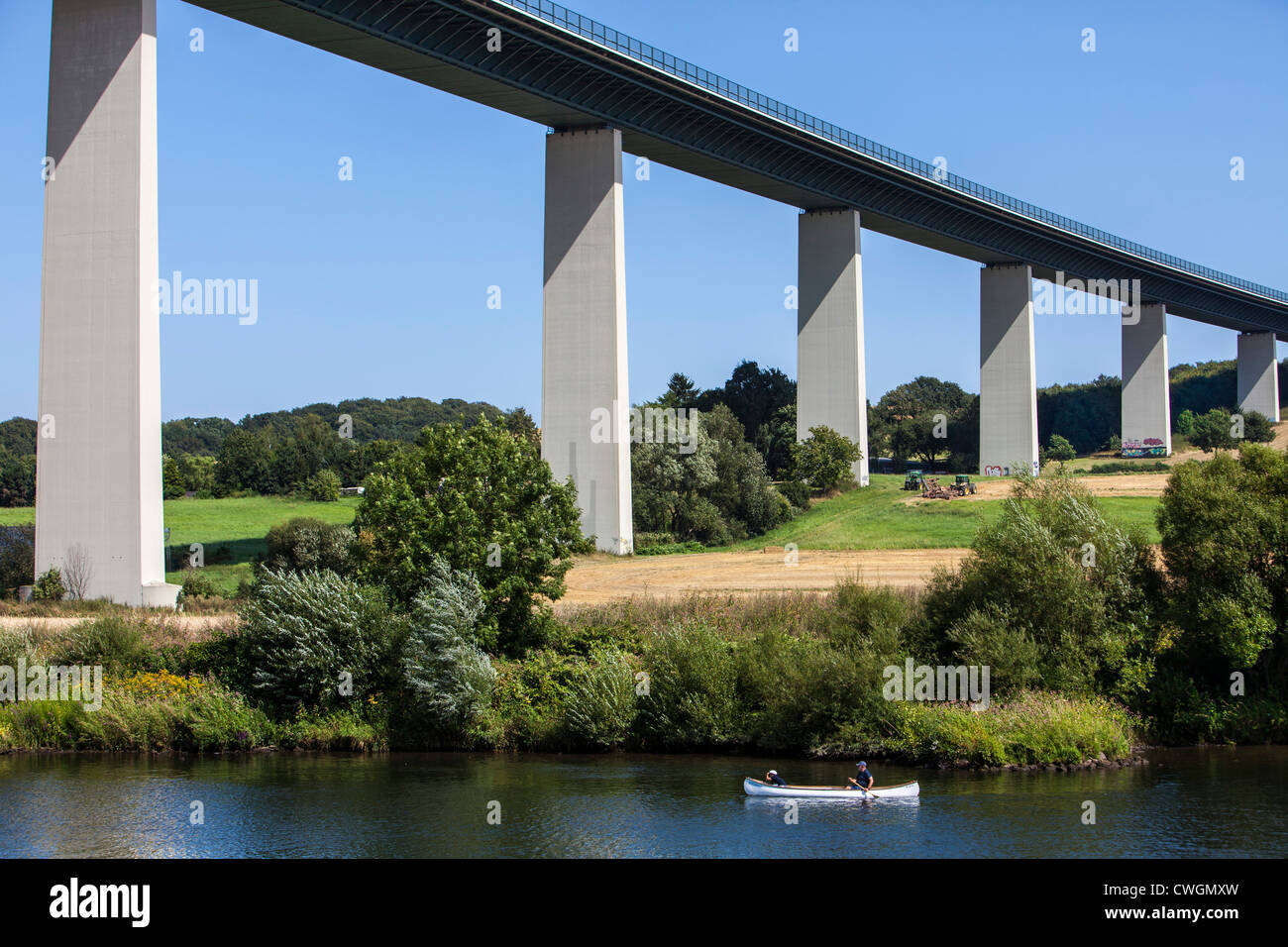 Ruhr Valley between Essen and Mülheim. Summer, water sports ...