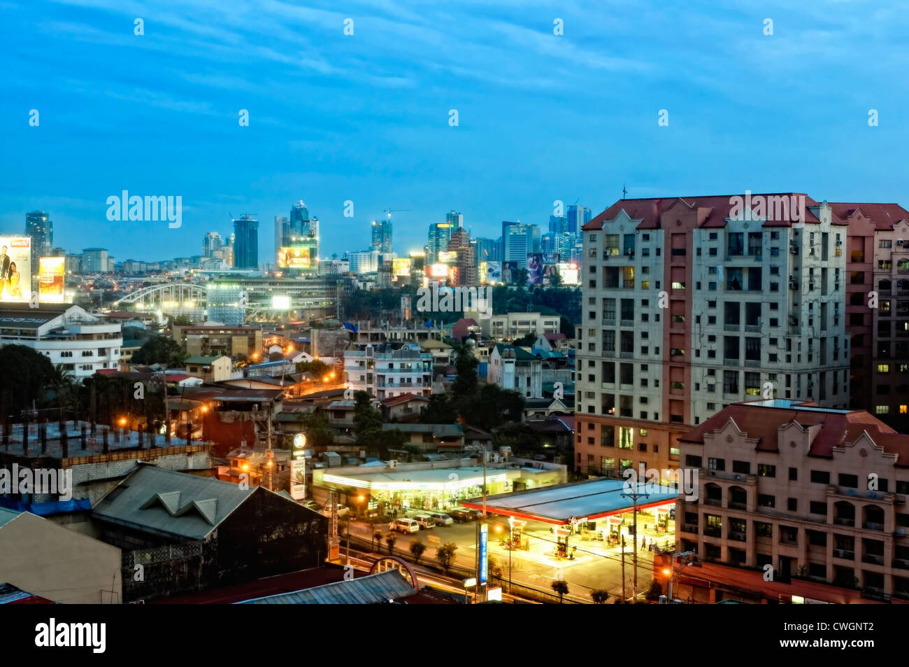 Night shot of skyline of Makati, Philippines Stock Photo - Alamy