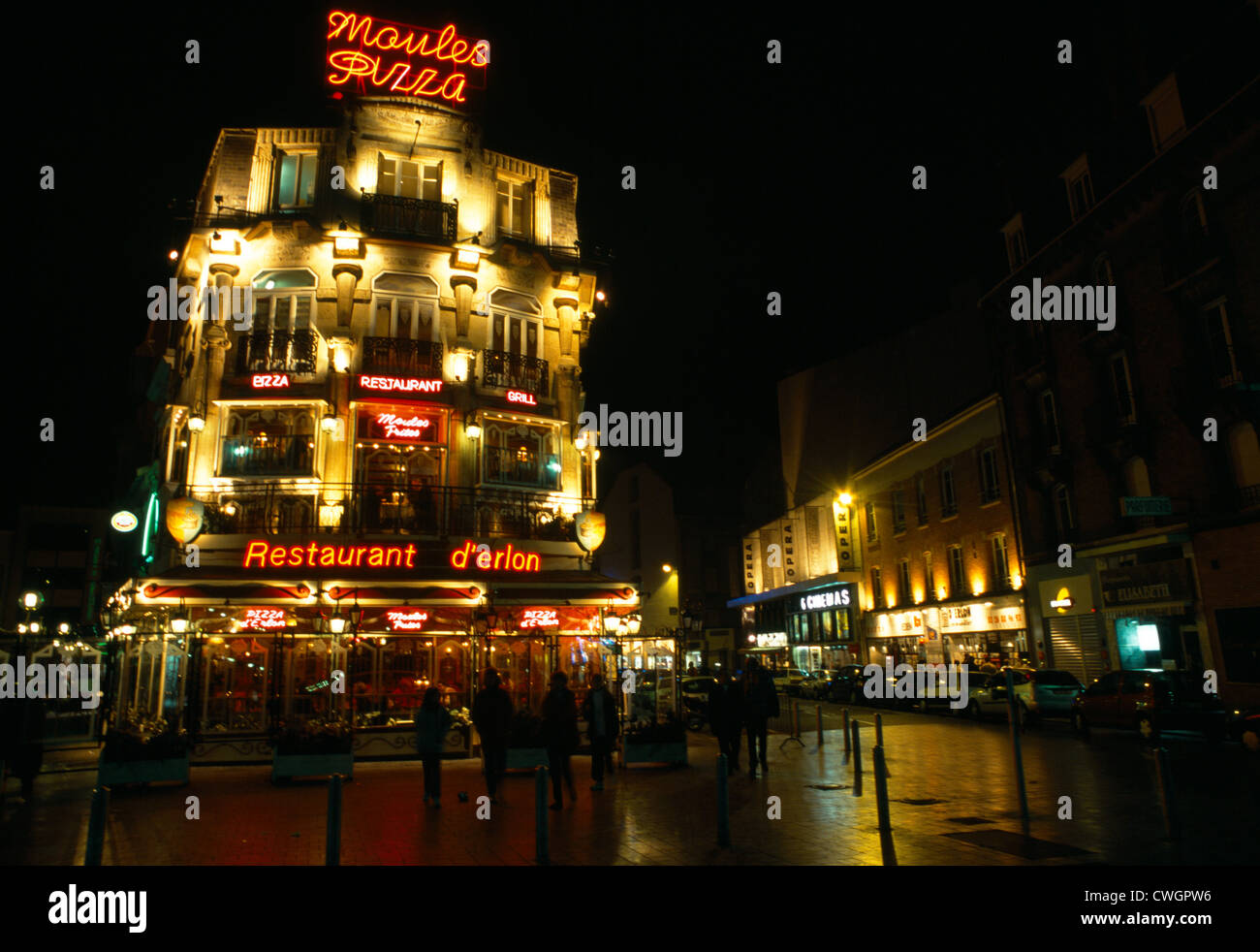 Reims France Place Drouet D'erlon At Night Restaurant D'erlon Stock ...