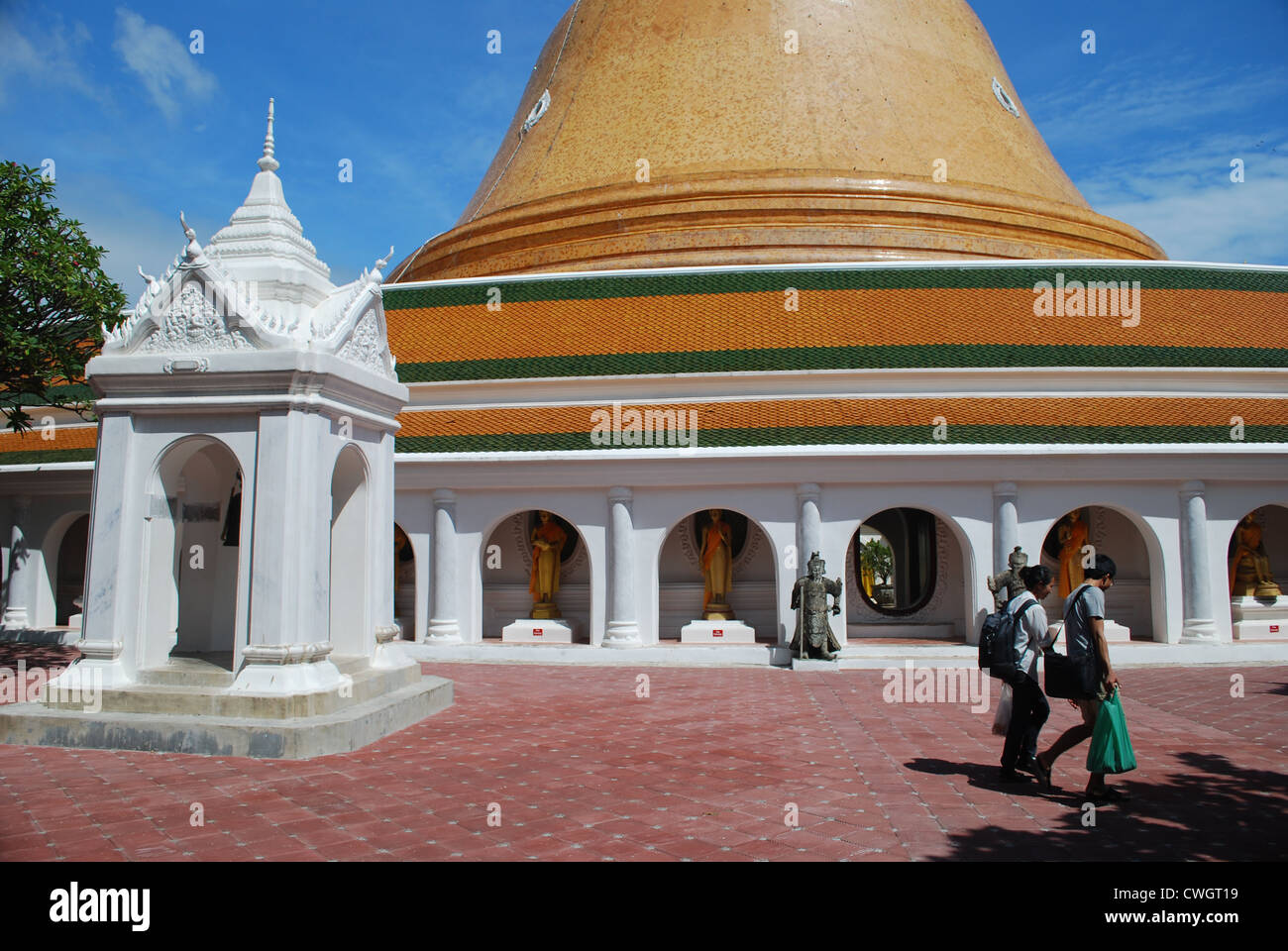 Pra Pathom Chedi temple Bangkok Thailand Buddhist Stock Photo - Alamy